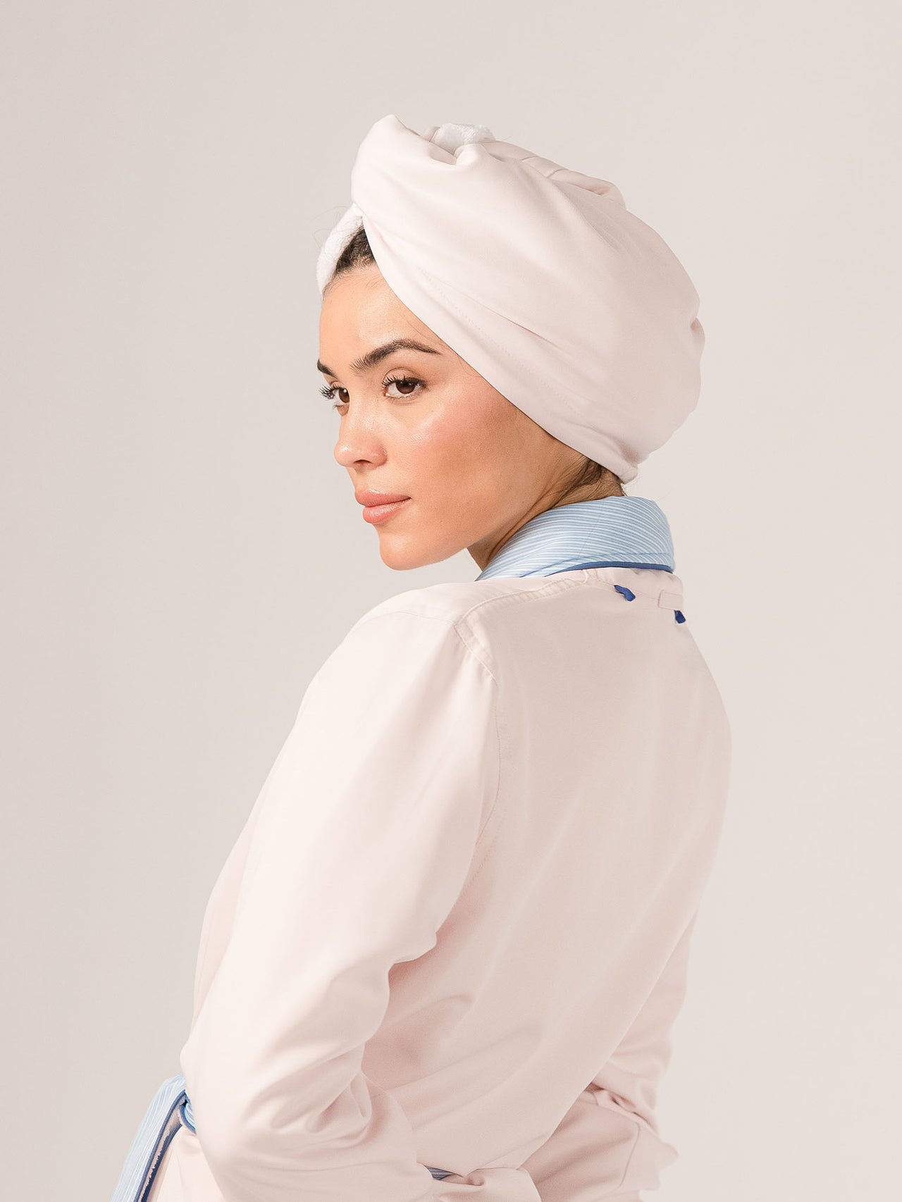 Leona Reversible Micro-Fiber Robe (Lily) – Keleigh Teller